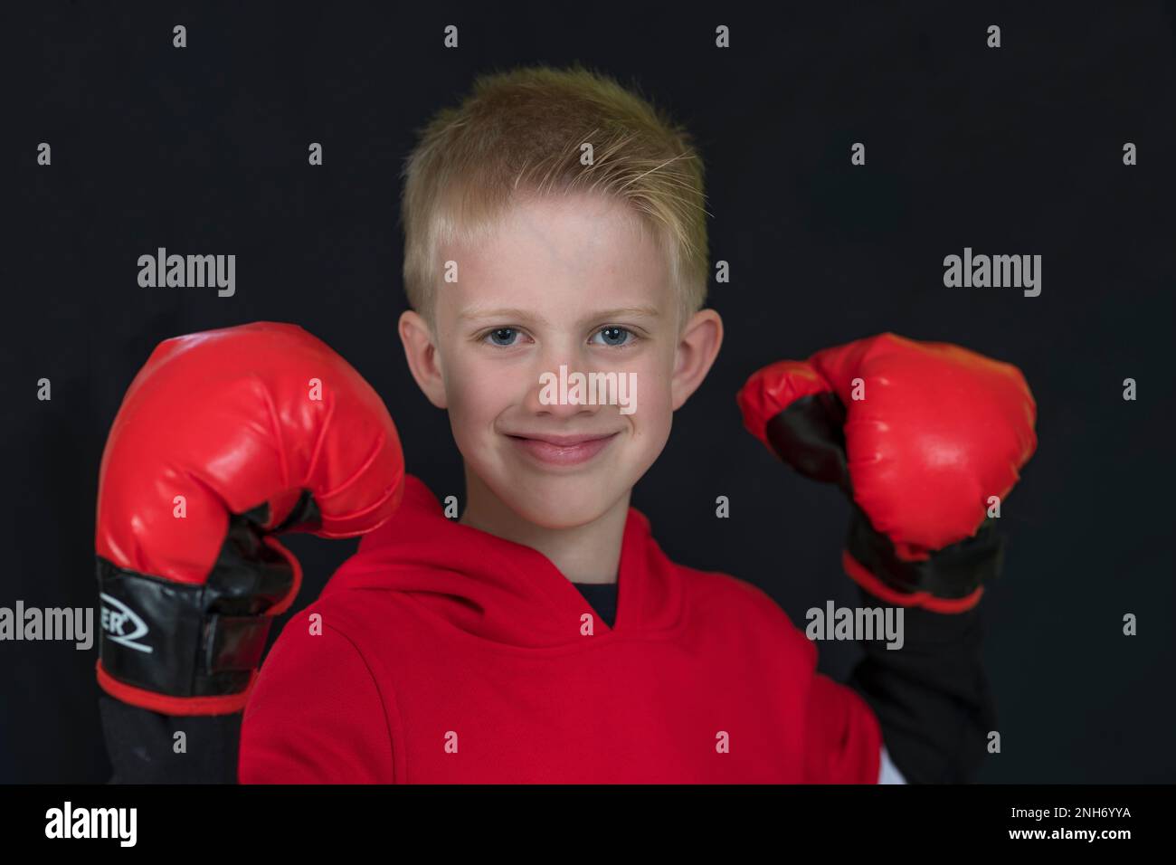 Child boxing glove hi-res stock photography and images - Alamy