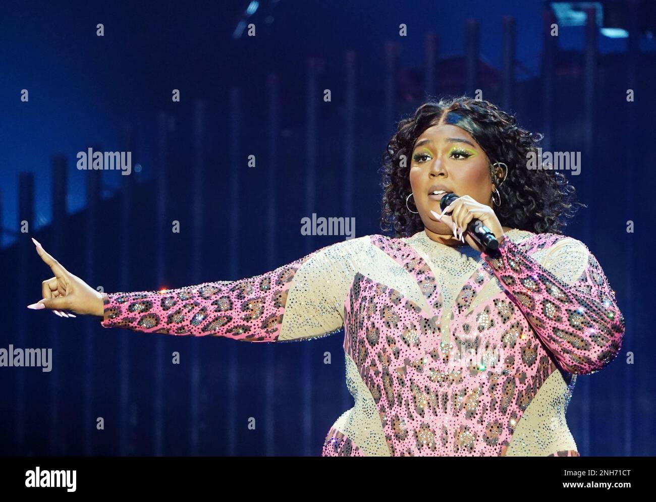 20 February 2023, Hamburg: US singer Lizzo sings on stage at Barclays ...