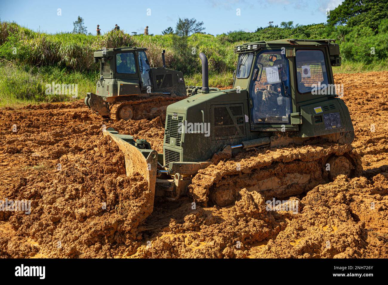 Crawler tractors hi-res stock photography and images - Alamy
