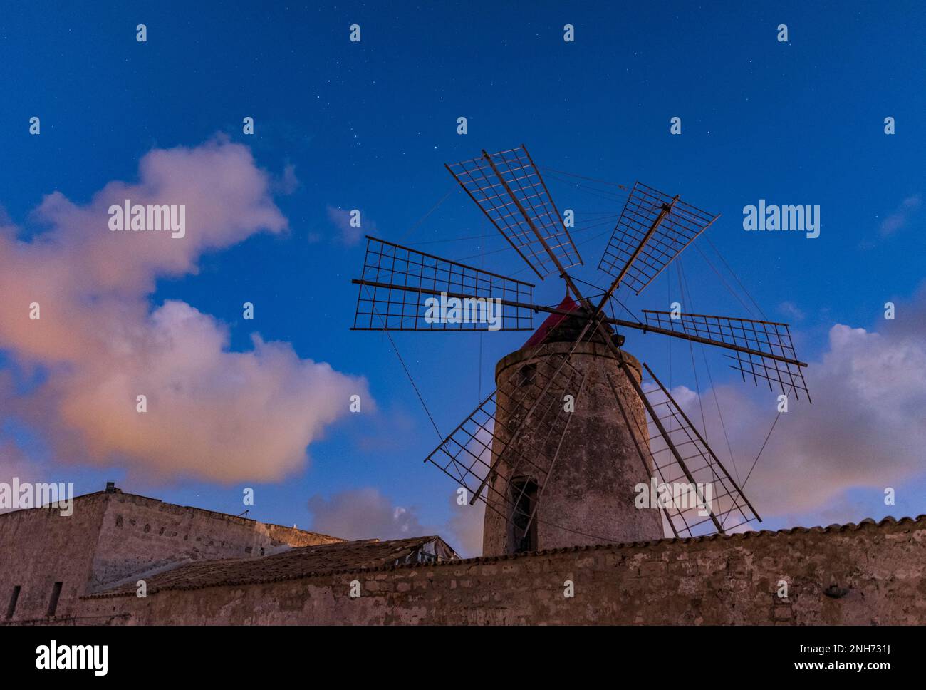 Characteristic windmill hi-res stock photography and images - Alamy