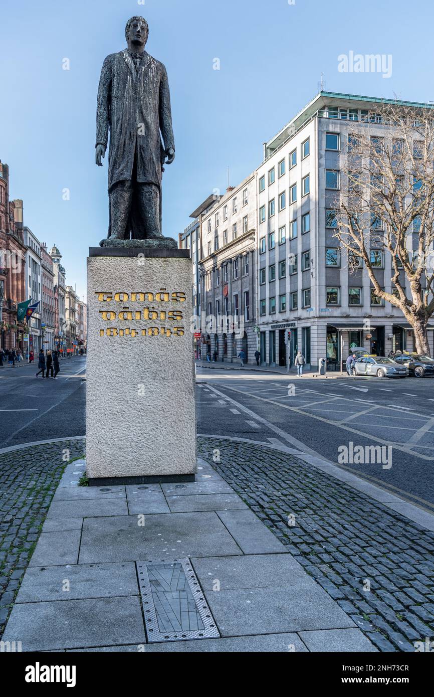The Thomas Davis Statue in Dame Street, Dublin, Ireland Stock Photo - Alamy