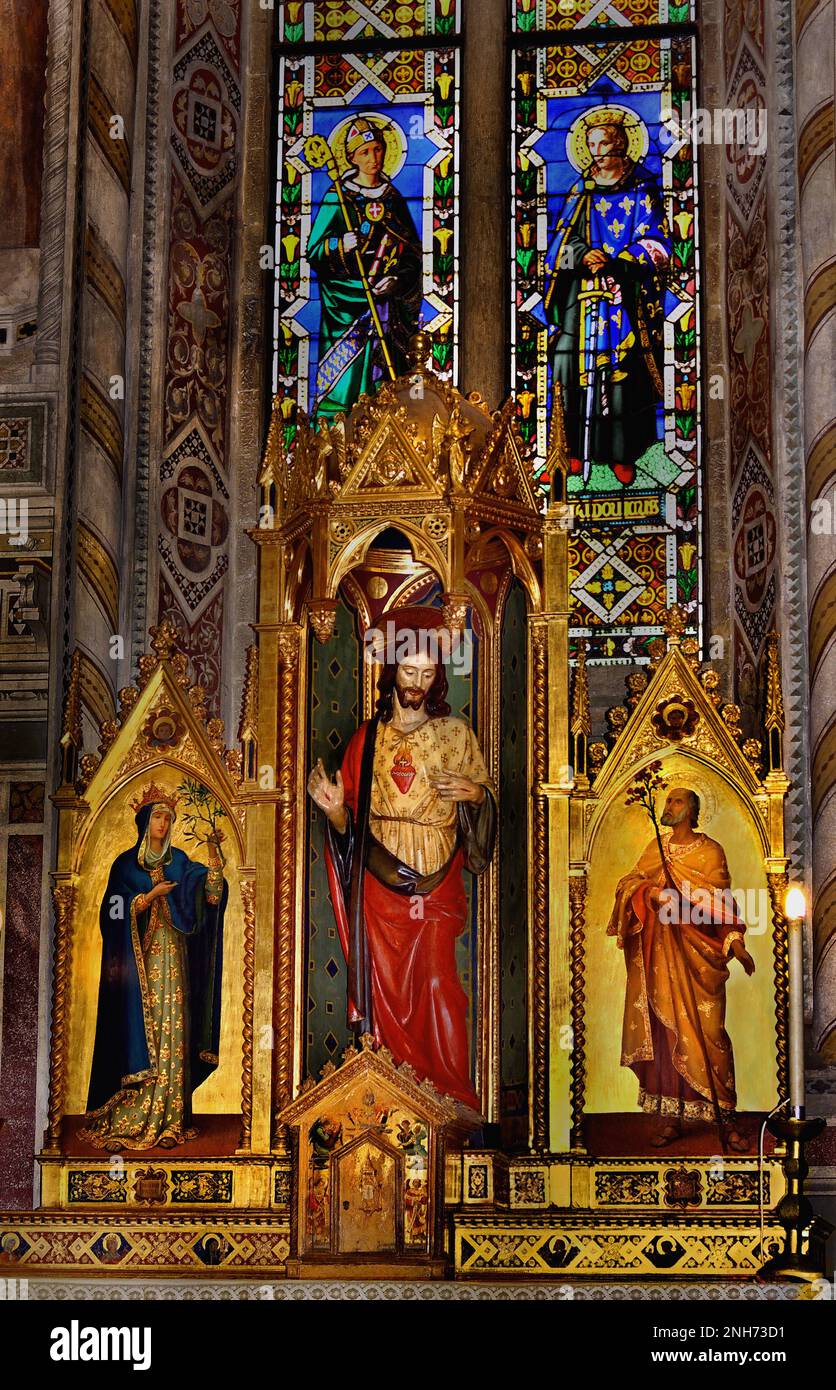 Santa Croche Church and Museum, by Leon Battista Alberti 1470 Florence ...