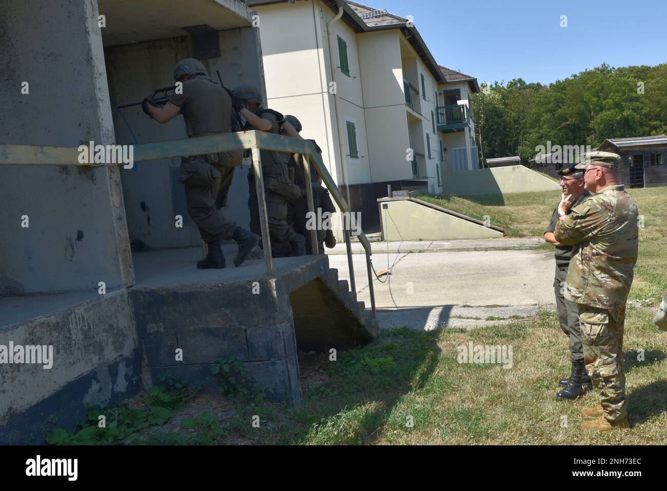 U.S. Army Brig. Gen. Gregory Knight (right), Vermont National Guard ...