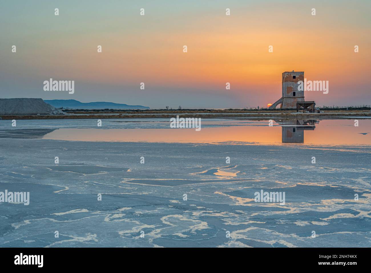 Sunset nubia trapani hi-res stock photography and images - Alamy