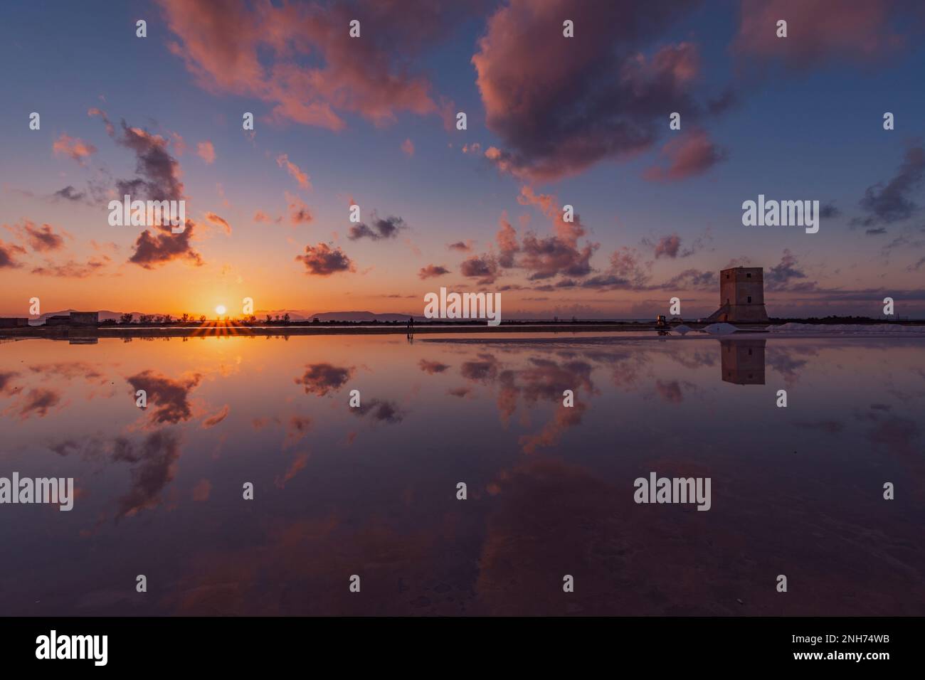 Sunset nubia trapani hi-res stock photography and images - Alamy