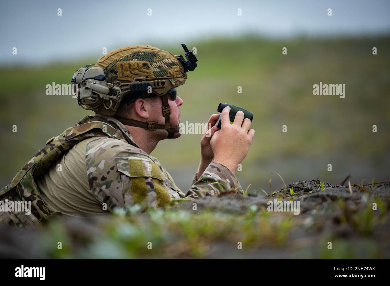 18th civil engineer squadron explosive ordnance disposal hi-res stock ...