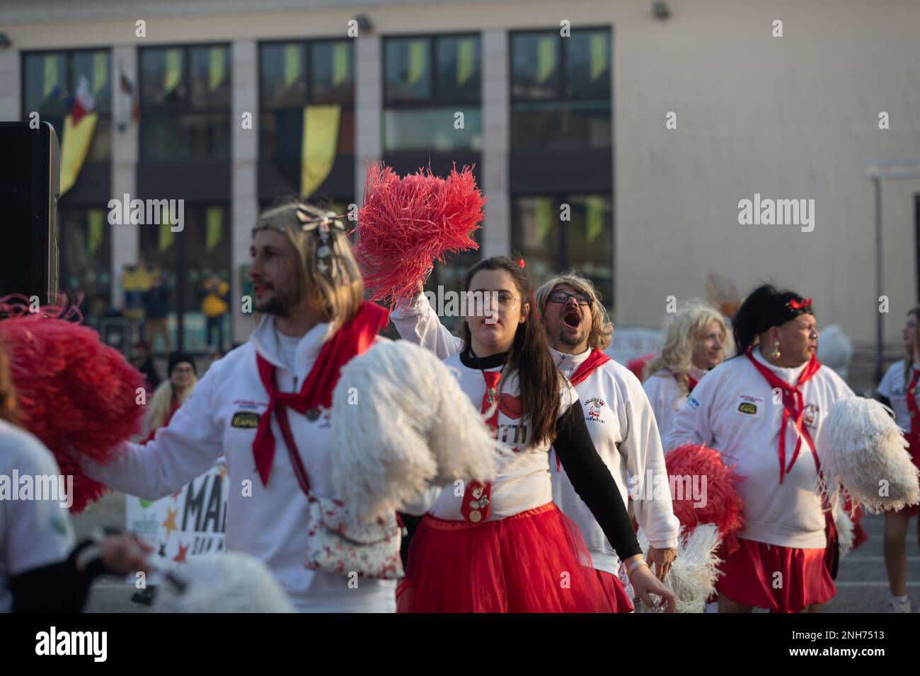 Carnival Cross-Dressing: Cheerleader Outfit for Men Stock Photo - Alamy