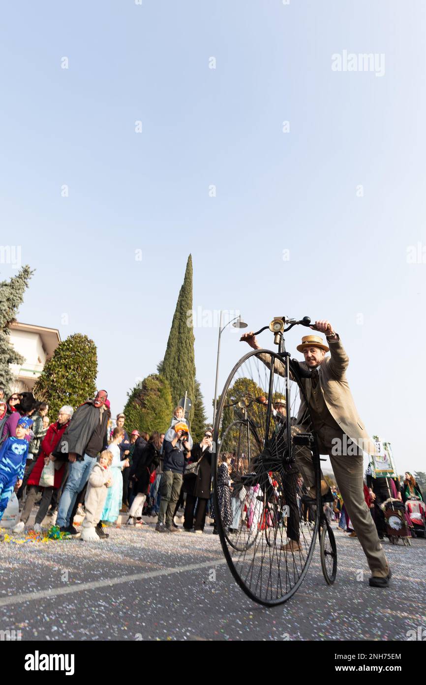 Man on a High Wheel Bicycle Takes a Ride Back in Time Stock Photo - Alamy
