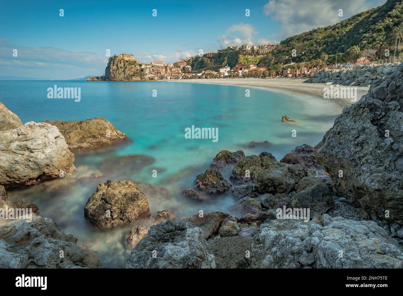 Calabrian castles hi-res stock photography and images - Alamy