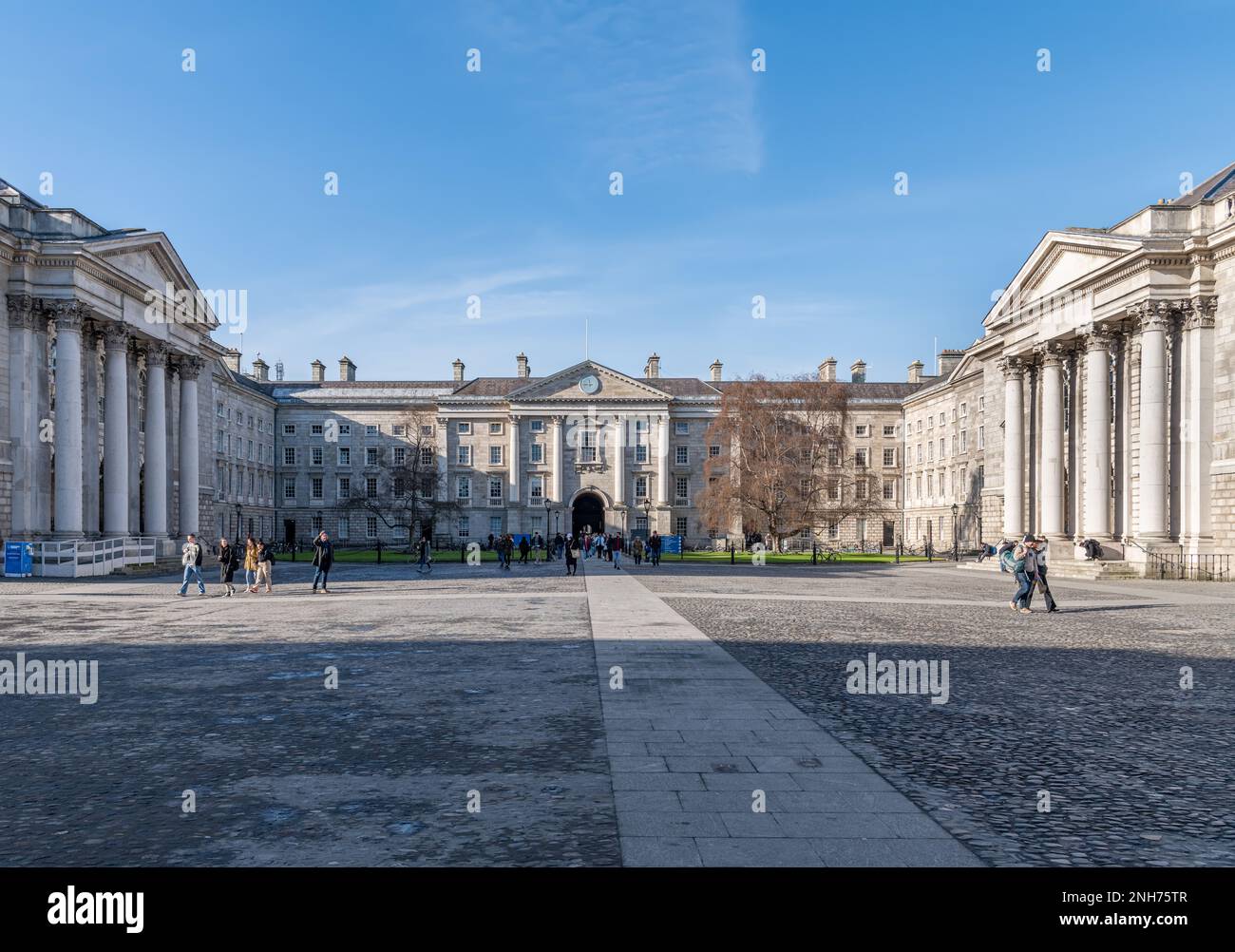 Old parliament dublin trinity college hi-res stock photography and images - Alamy