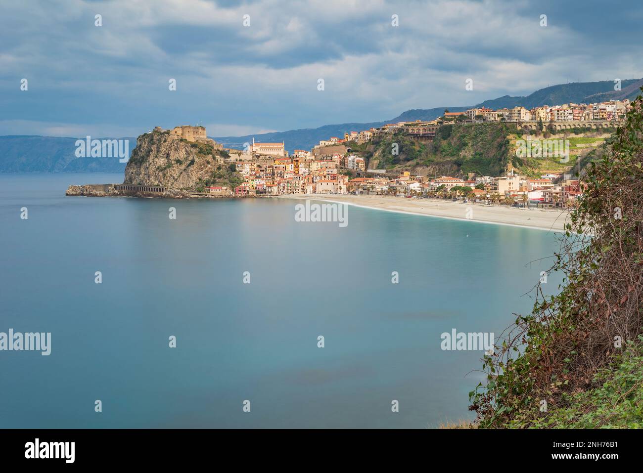 Calabrian seaside villages hi-res stock photography and images - Alamy