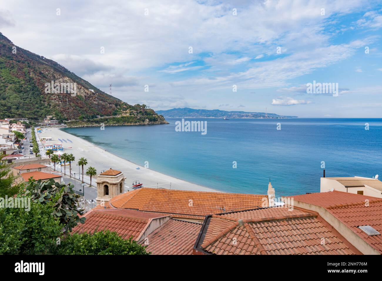 Sirene beach scilla hi-res stock photography and images - Alamy