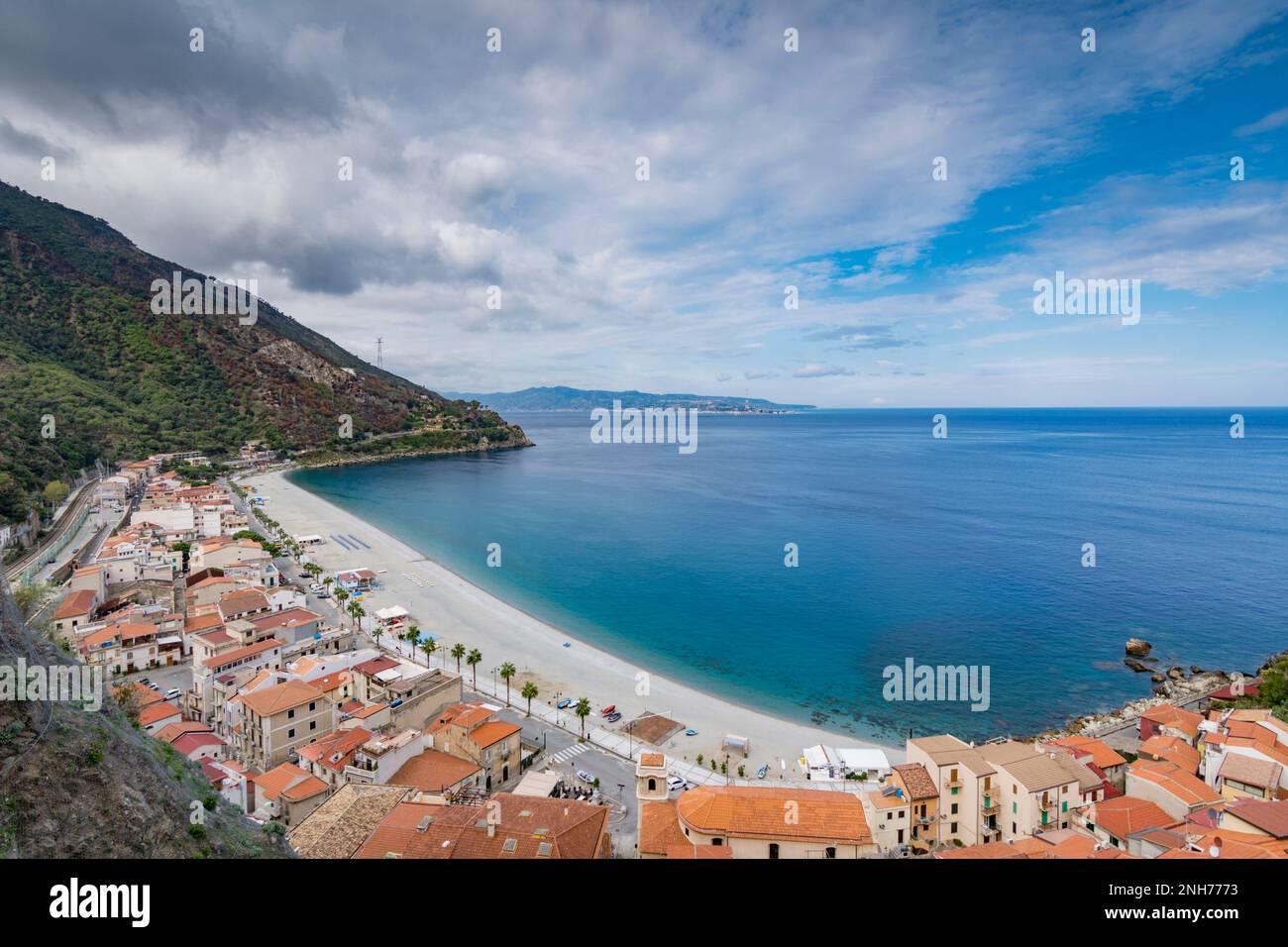 Sirene beach scilla hi-res stock photography and images - Alamy