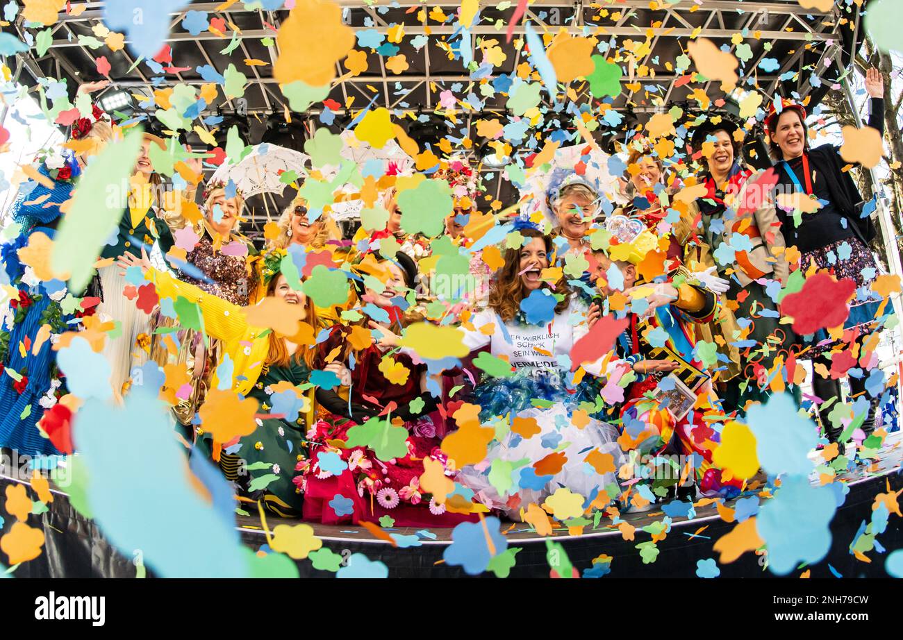 2023 market hi-res stock photography and images - Alamy