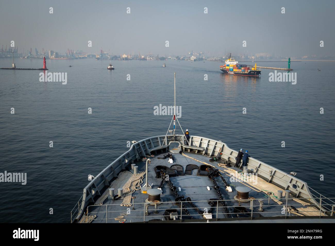 JAKARTA, Indonesia (July 21, 2022) The Emory S. Land-class submarine ...
