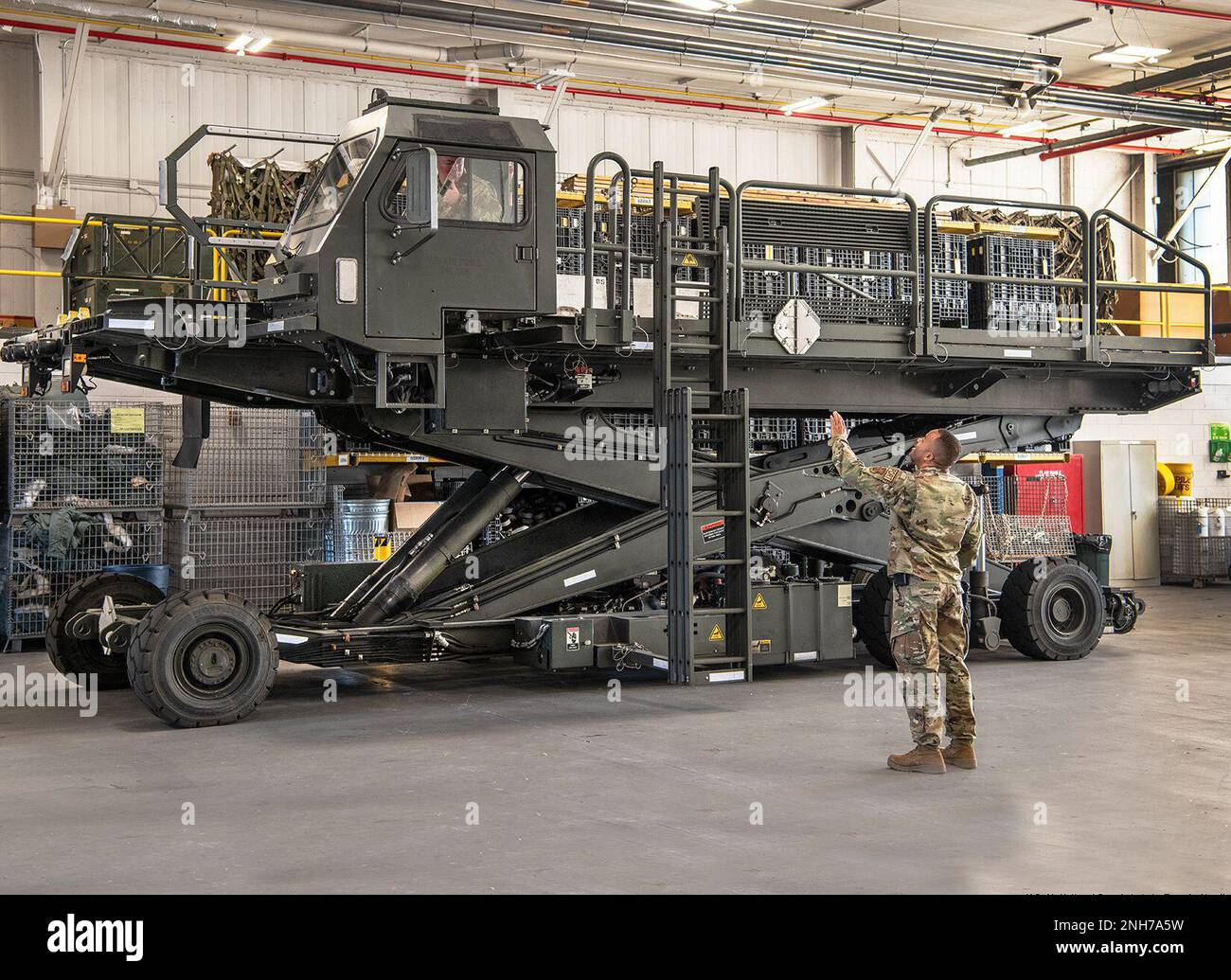 Aerial port team hi-res stock photography and images - Alamy