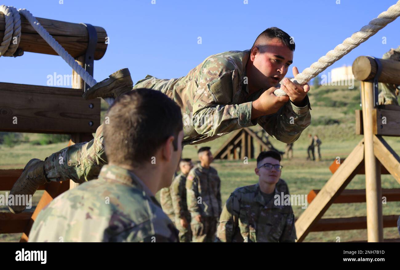 A Soldier with Headquarters and Headquarters Company, 2nd Stryker ...