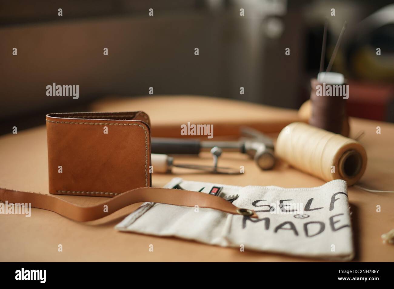 Leather and sewing hi-res stock photography and images - Alamy