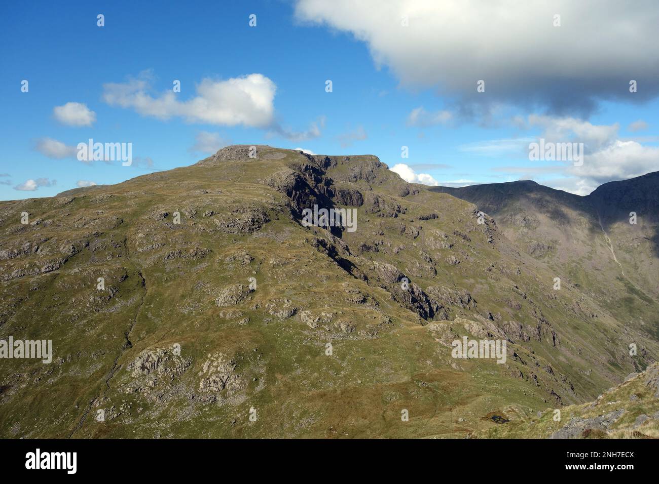 The Wainwright 'Red Pike' above Dore Head from Stirrup Crag on ...