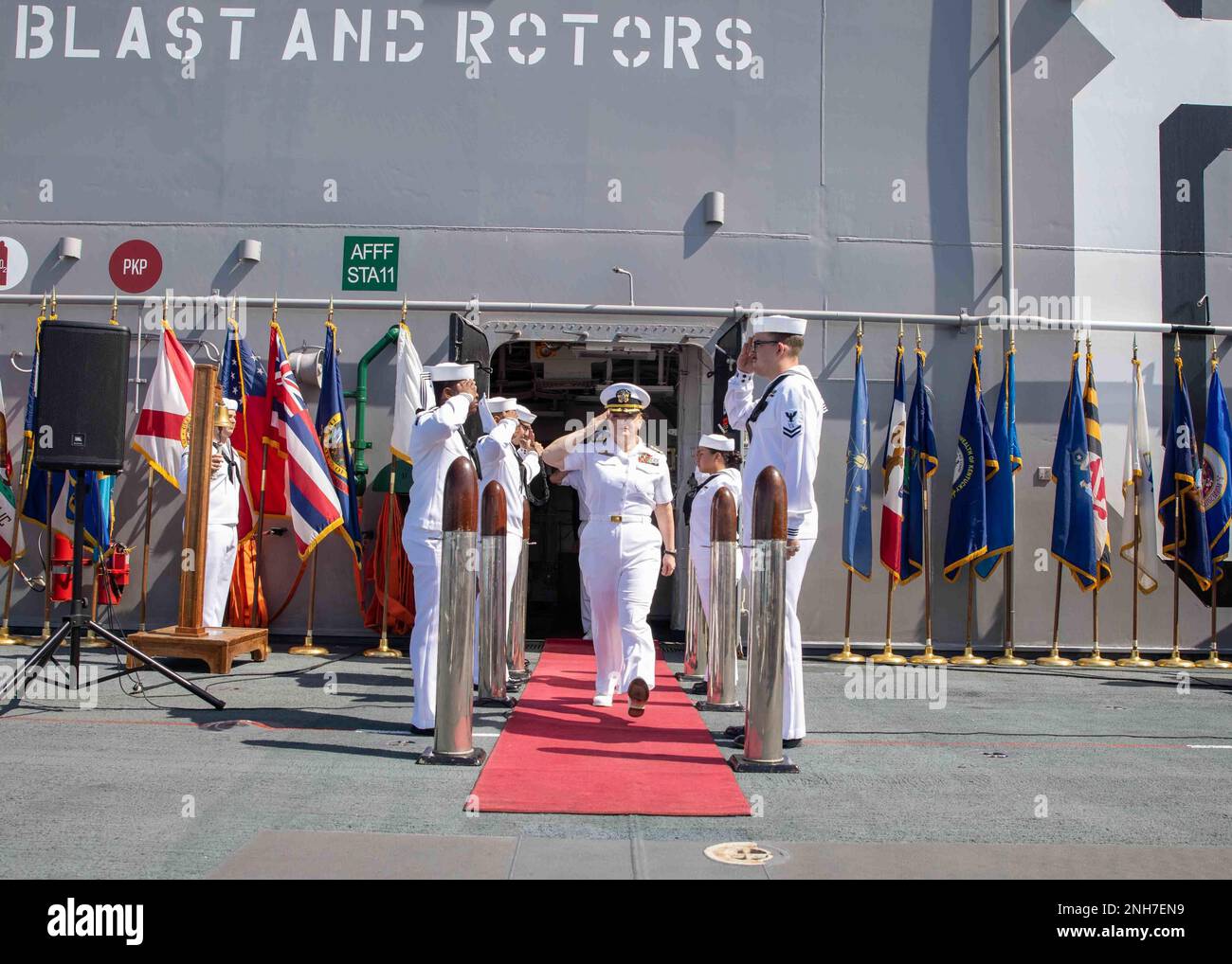 Commander amphibious squadron seven hi-res stock photography and images ...