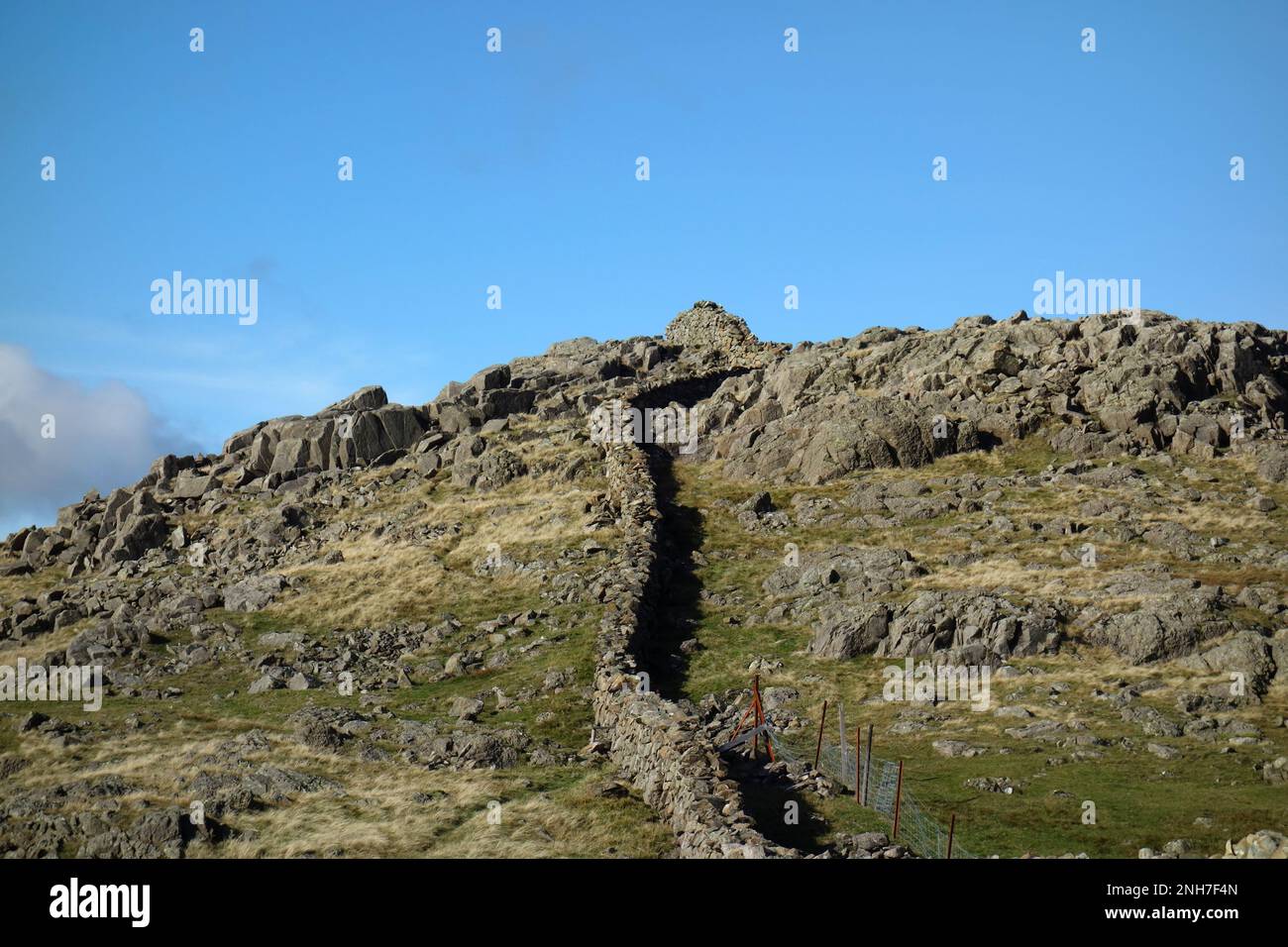 Dry Stone Wall on the Crags of 'Little Gowder Crag' near the Wainwright ...