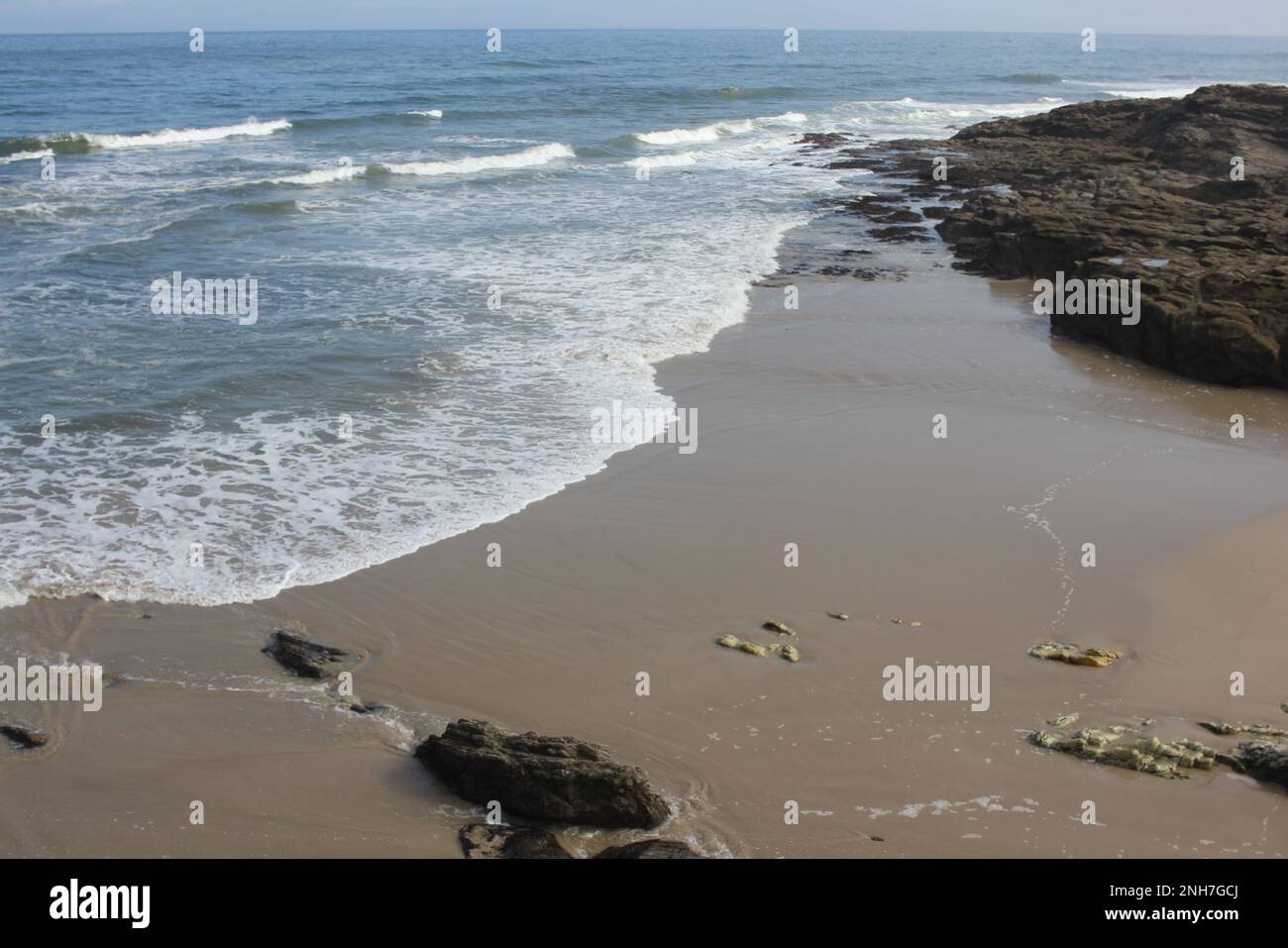 Waves in cantabrian sea foz hi-res stock photography and images - Alamy