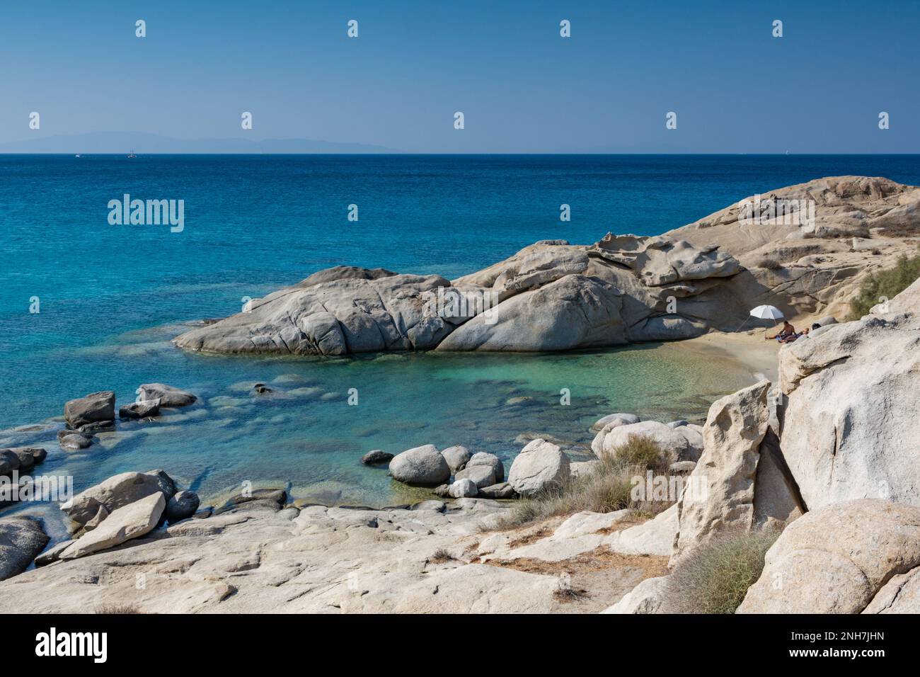 Best beaches of naxos hi-res stock photography and images - Alamy