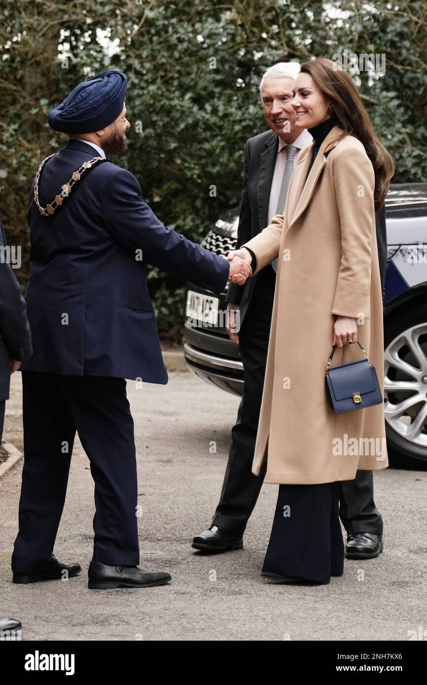 The Princess of Wales arriving for her visit to Oxford House Nursing ...