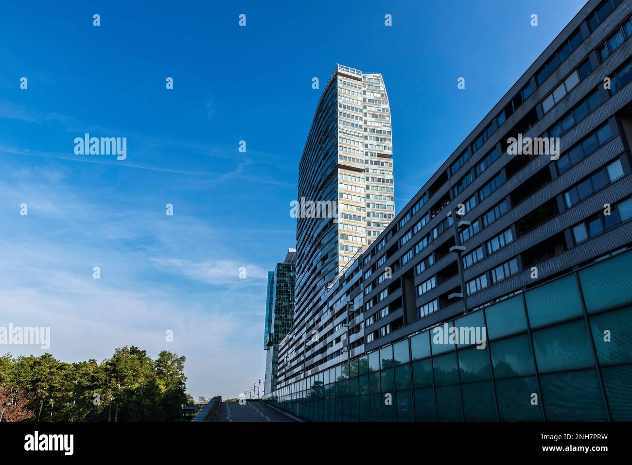 Facade of the Mischek Tower, residential modern building in Donau City or Vienna DC, Vienna ...