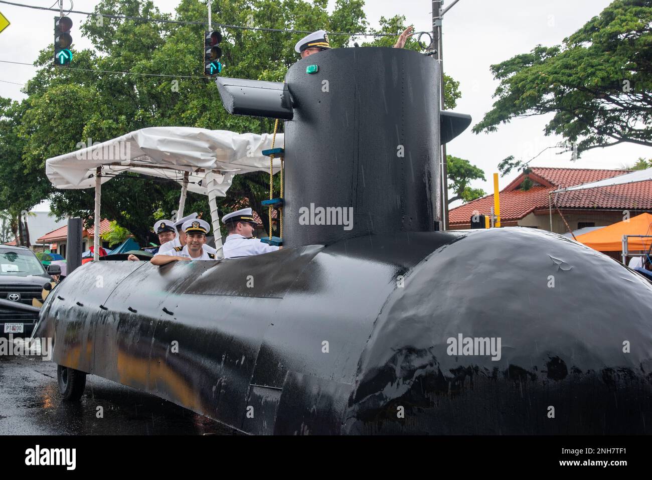 HAGÅTÑA, Guam (July 25, 2022) - Sailors from Commander, Submarine ...