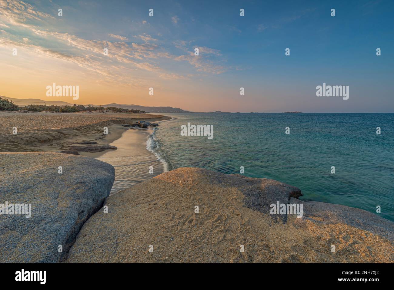 Naxos seaside resorts hi-res stock photography and images - Alamy