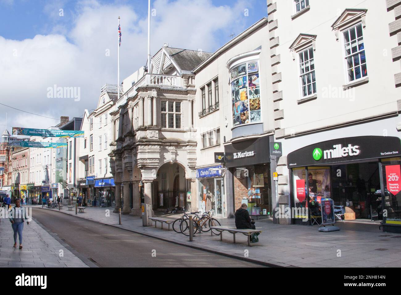 People on the High Street in Exeter, Devon in the UK Stock Photo - Alamy