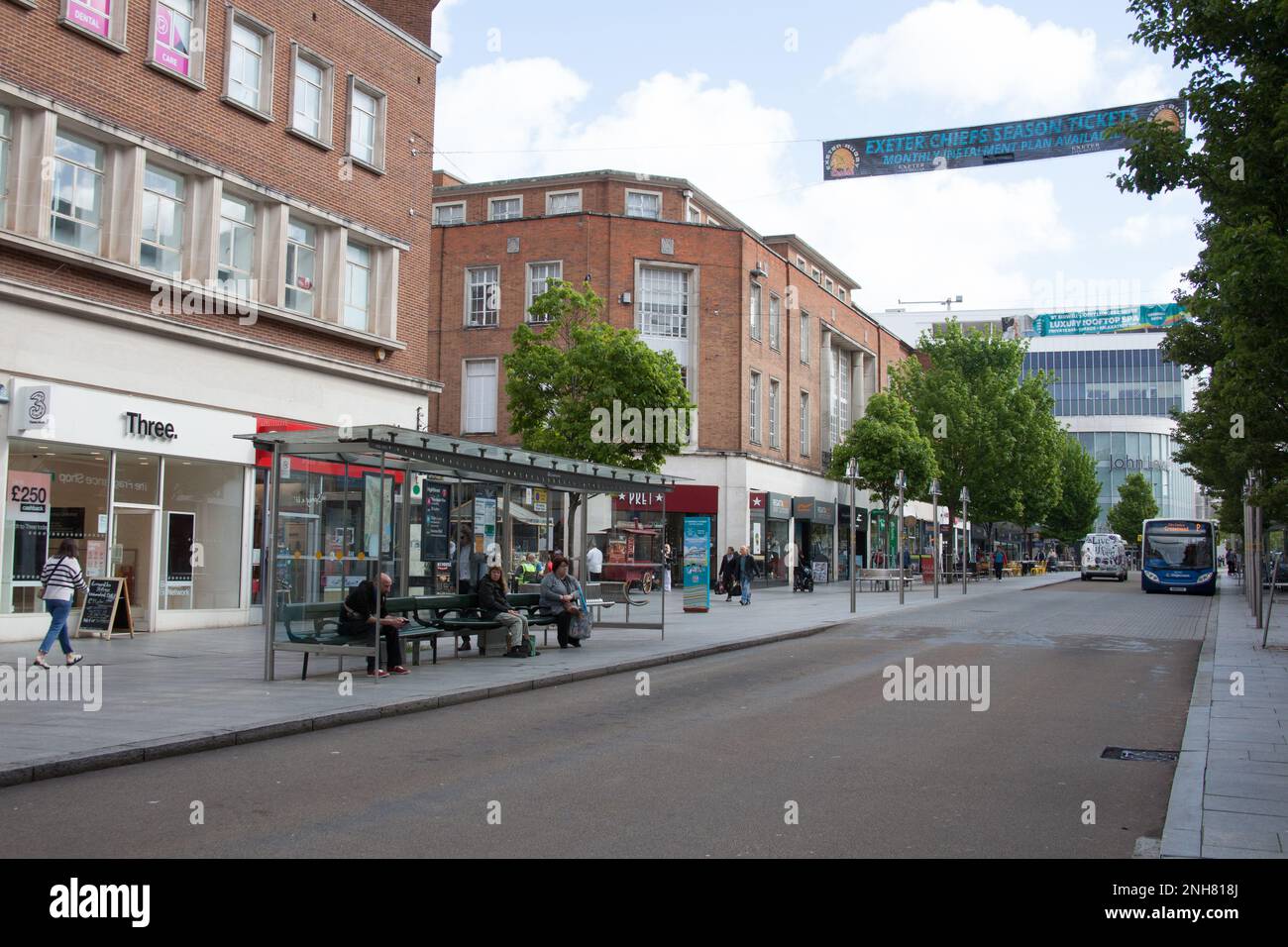 People on the High Street in Exeter, Devon in the UK Stock Photo - Alamy