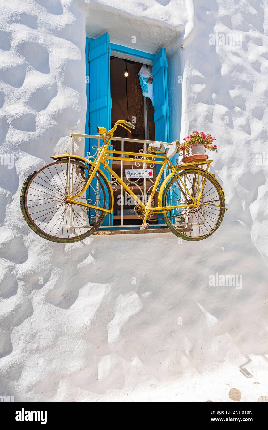 Cycladic style house facade hi-res stock photography and images - Alamy