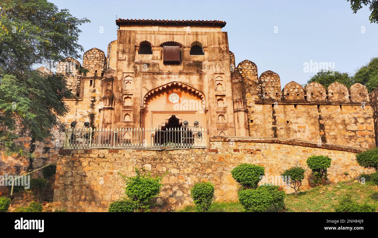 Main Mahal Entrance of Jhansi Fort, Uttar Pradesh, India Stock Photo ...