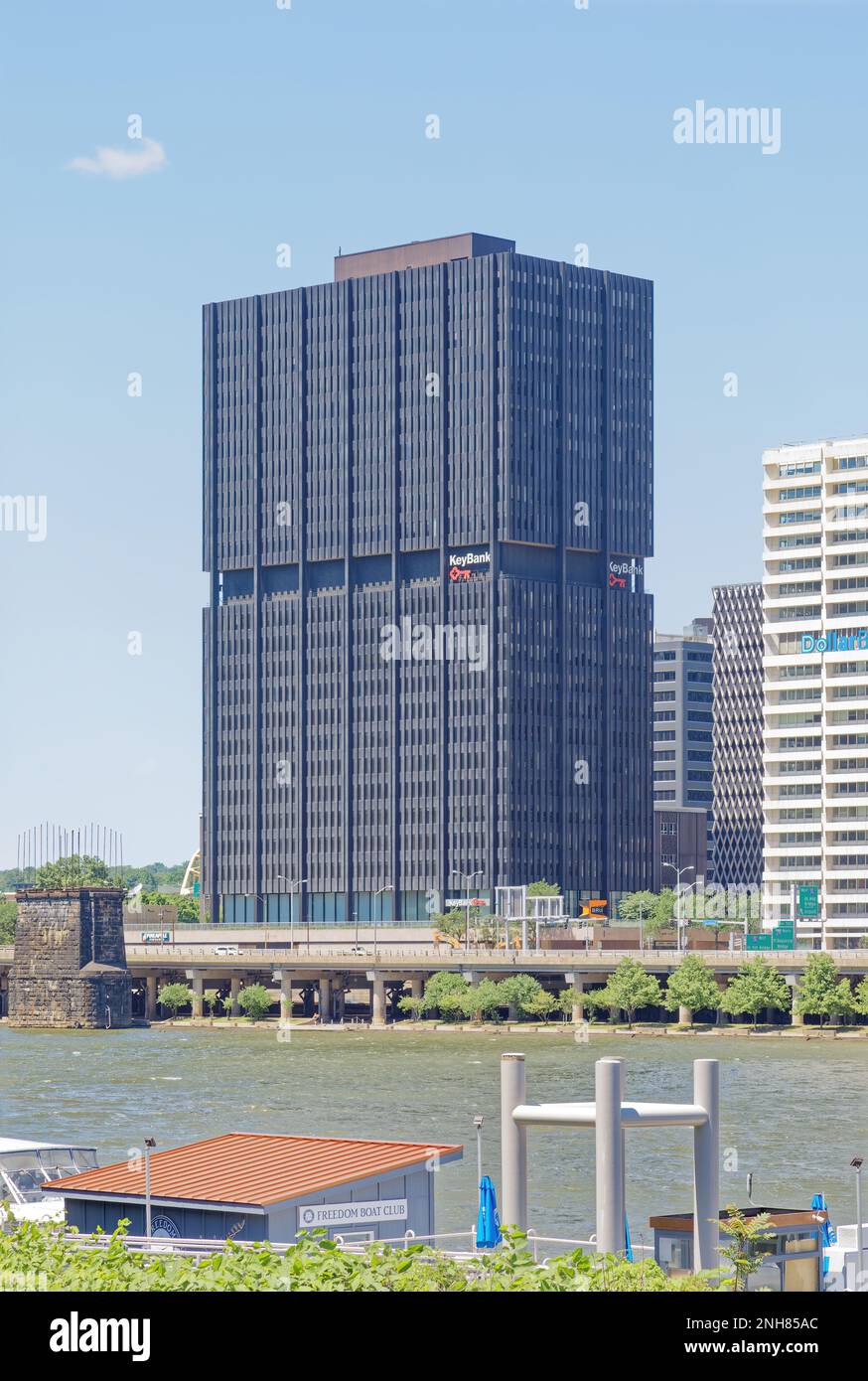 Pittsburgh Downtown: 11 Stanwix Street, former Westinghouse Electric HQ ...