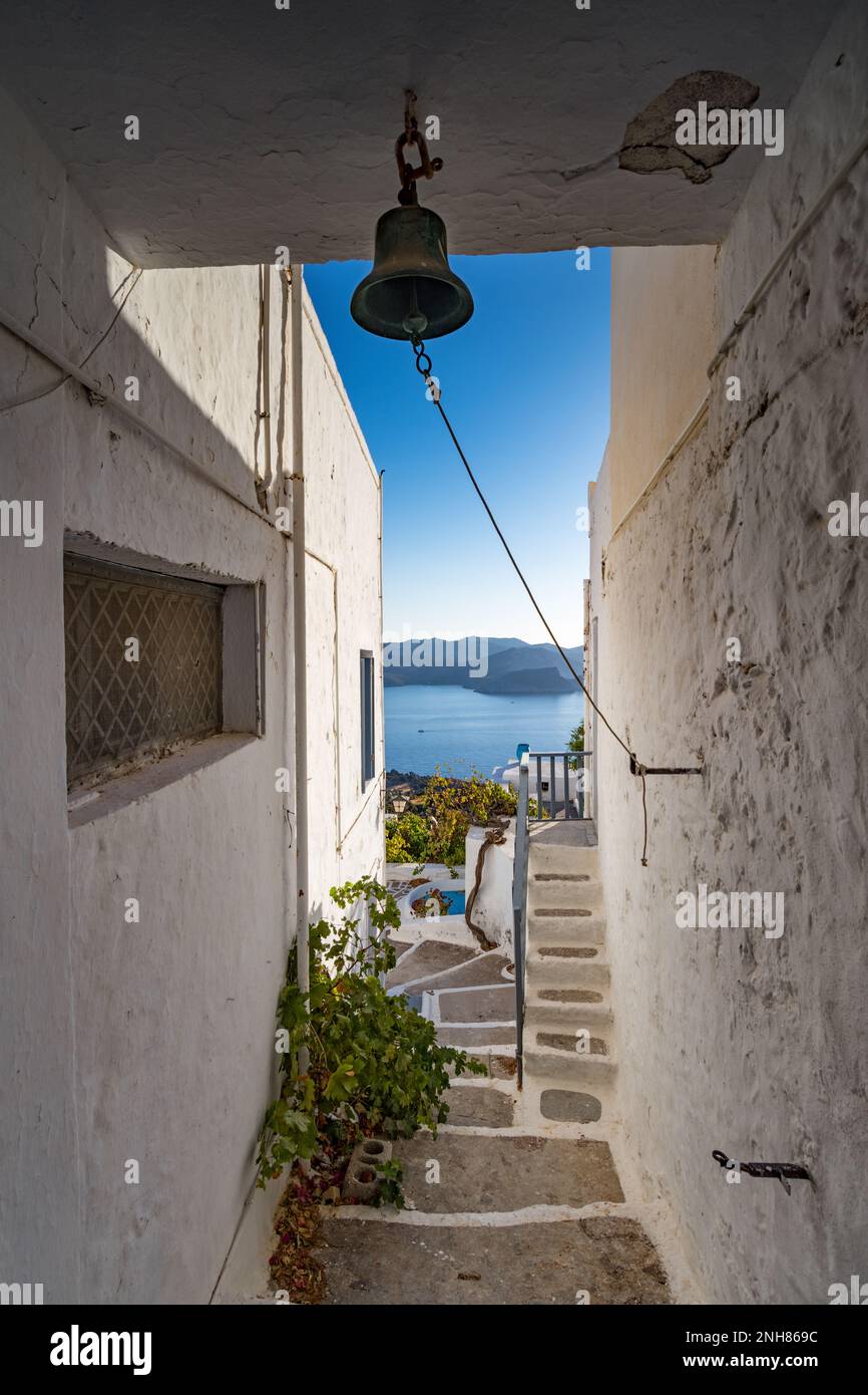 Milos alleyways hi-res stock photography and images - Alamy