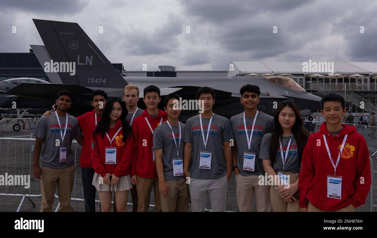 The U.S. rocket team competing in the United Kingdom Rocketry Challenge ...