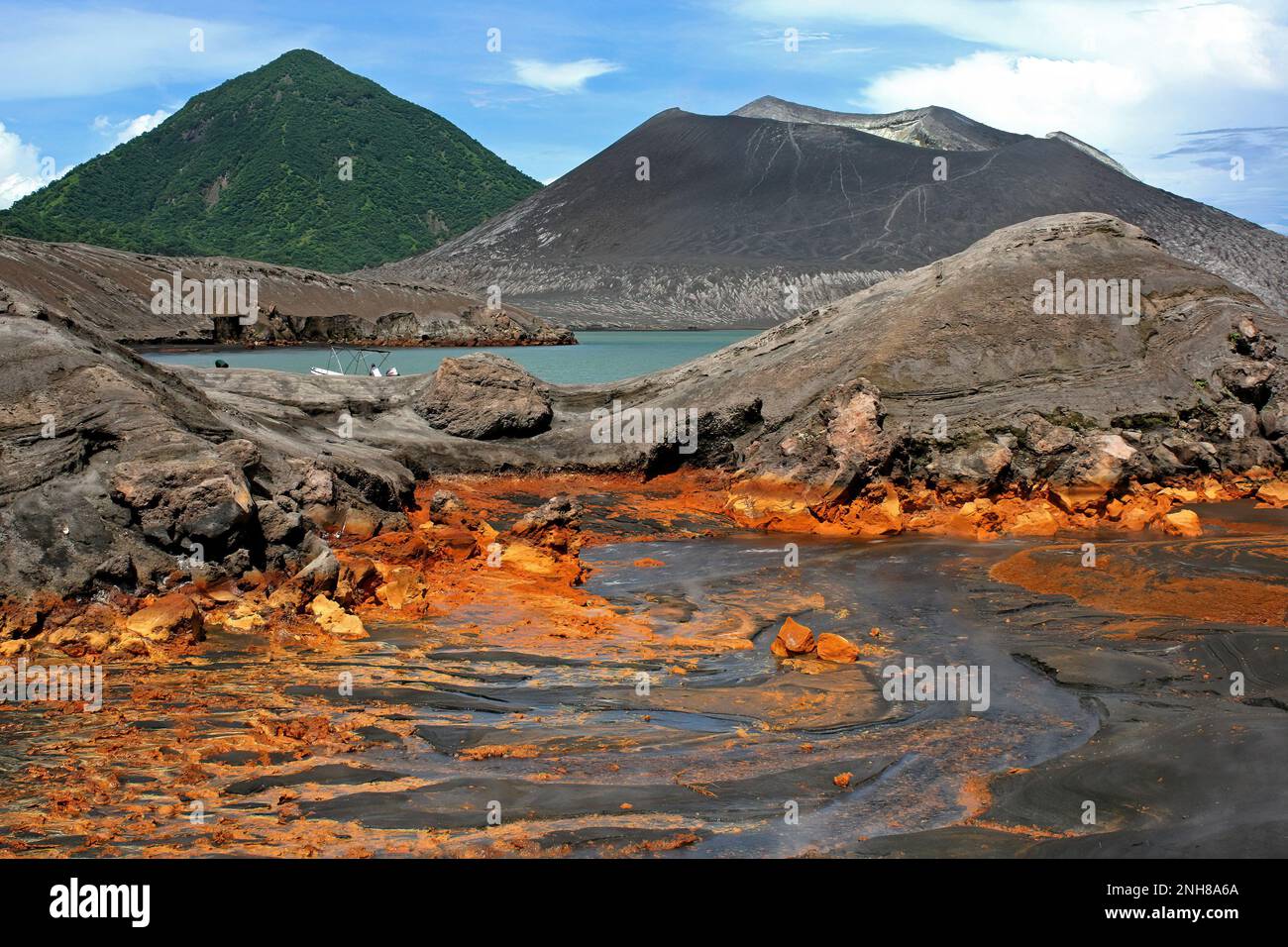 Vocano hi-res stock photography and images - Alamy