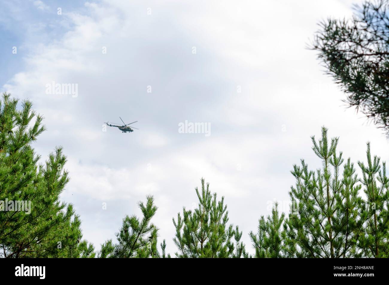 Military helicopter above forest view hi-res stock photography and ...