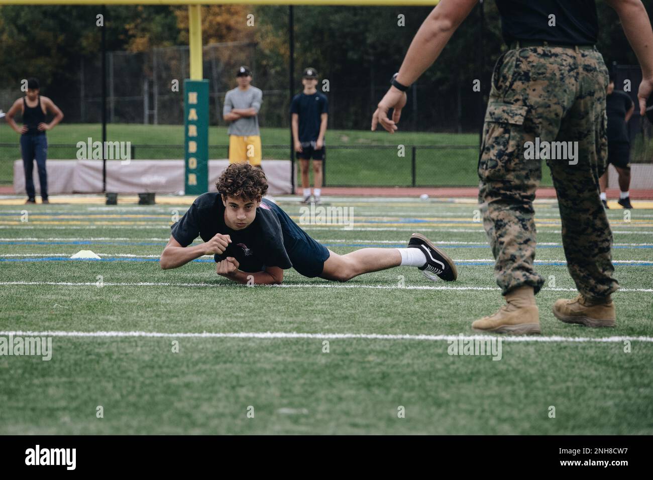 Maneuver under fire hi-res stock photography and images - Alamy
