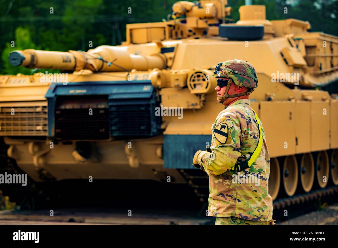 U.S. Army soldier assigned to the 3rd Armored Brigade Combat Team, 1st ...