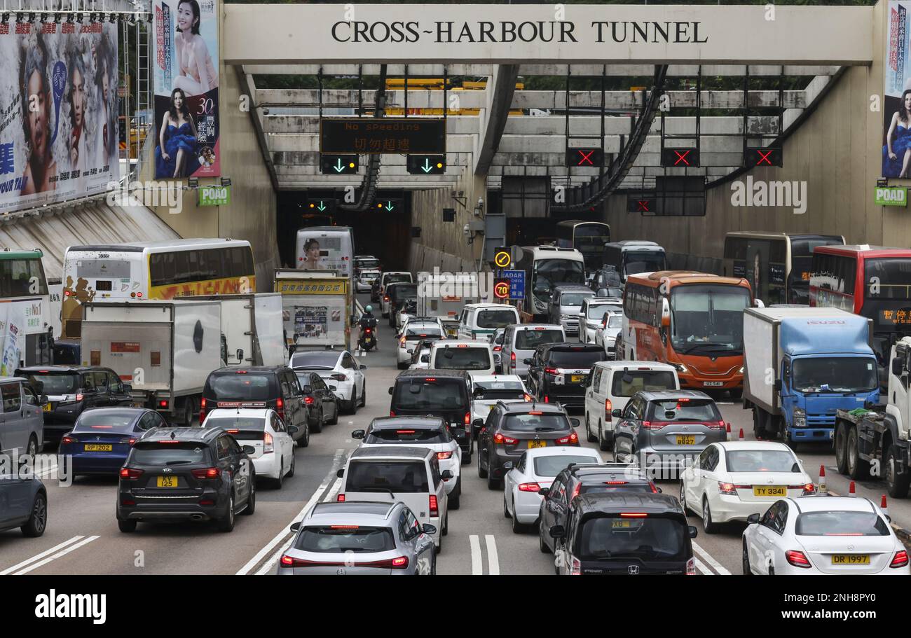 Traffic queues to use the Cross-Harbour Tunnel during its peak hour at ...