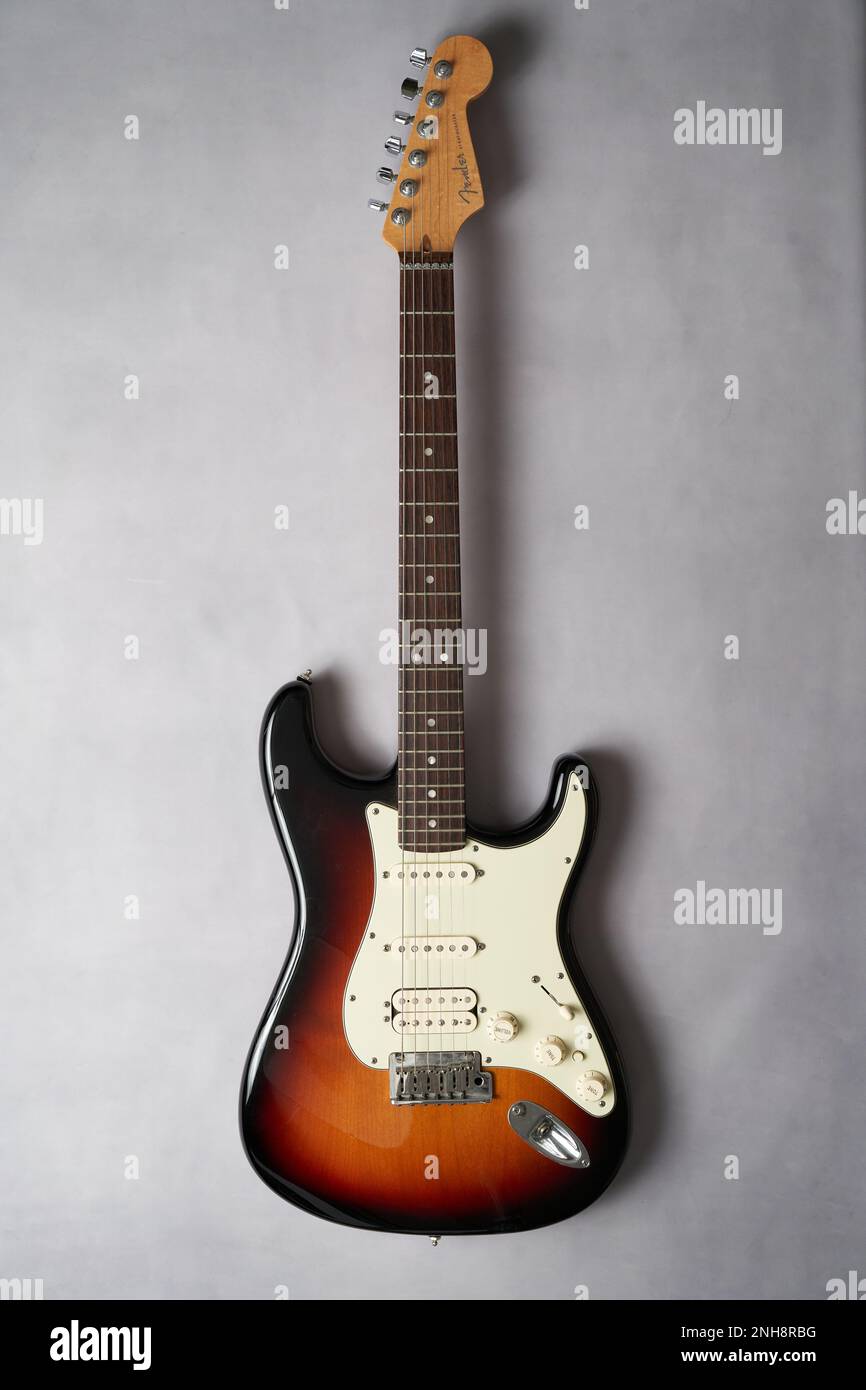 Fender stratocaster headstock hi-res stock photography and images - Alamy