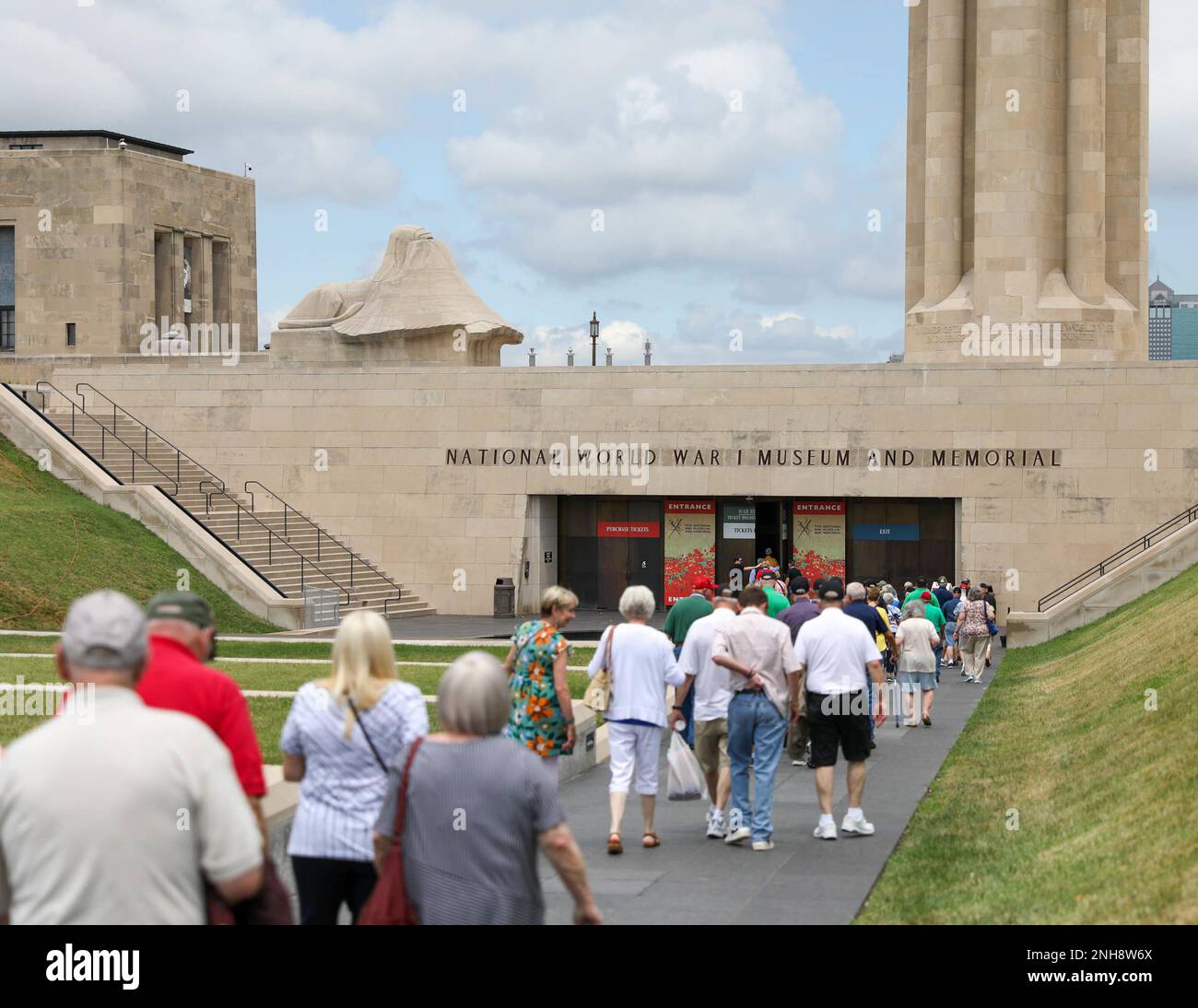 4th Infantry Division Vietnam veterans attending the 2022 National ...