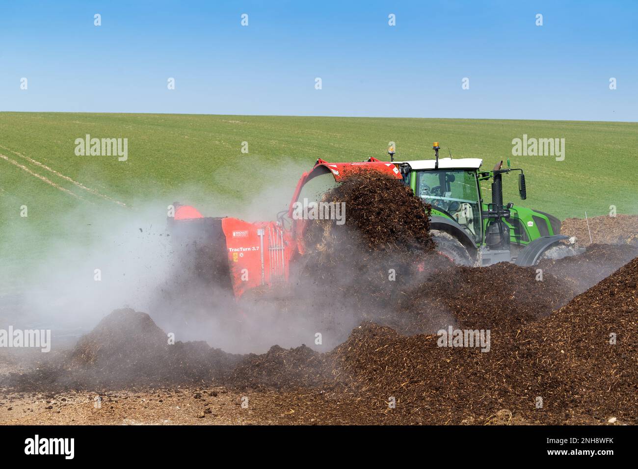 Muck heap uk hi-res stock photography and images - Alamy