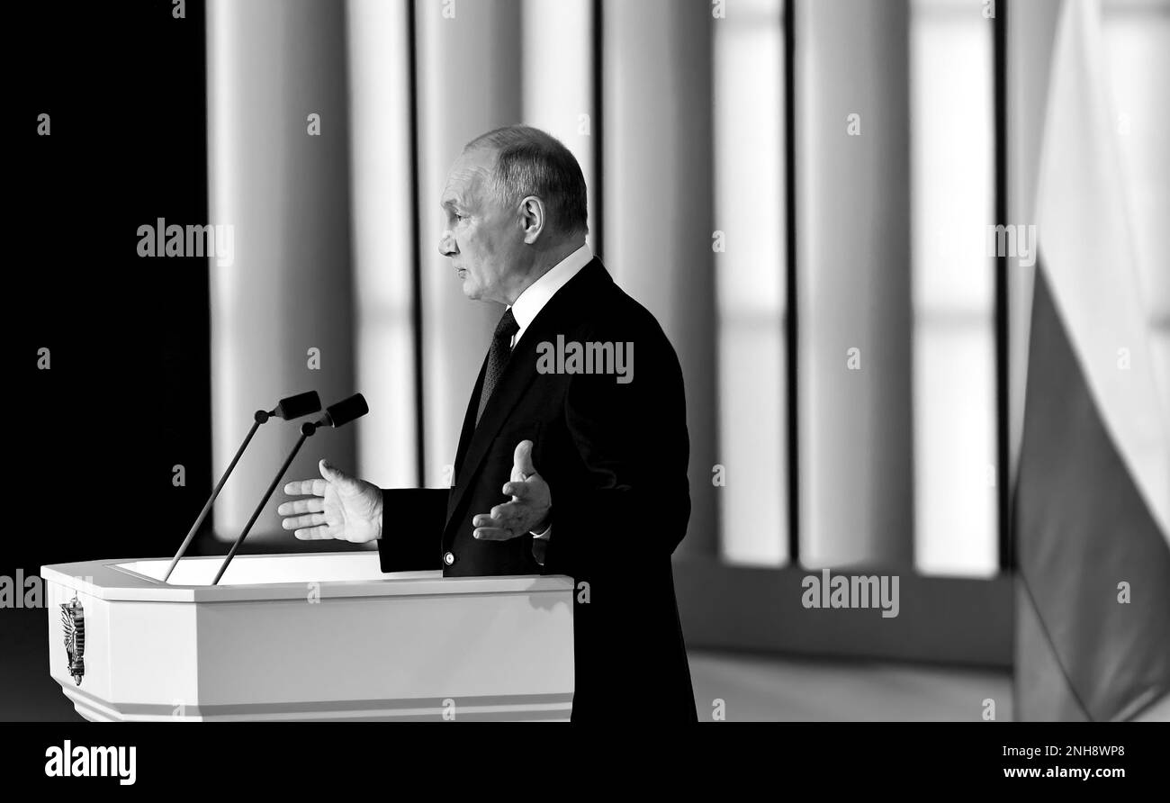 Russian President Vladimir Putin gives his annual "State of the State ...