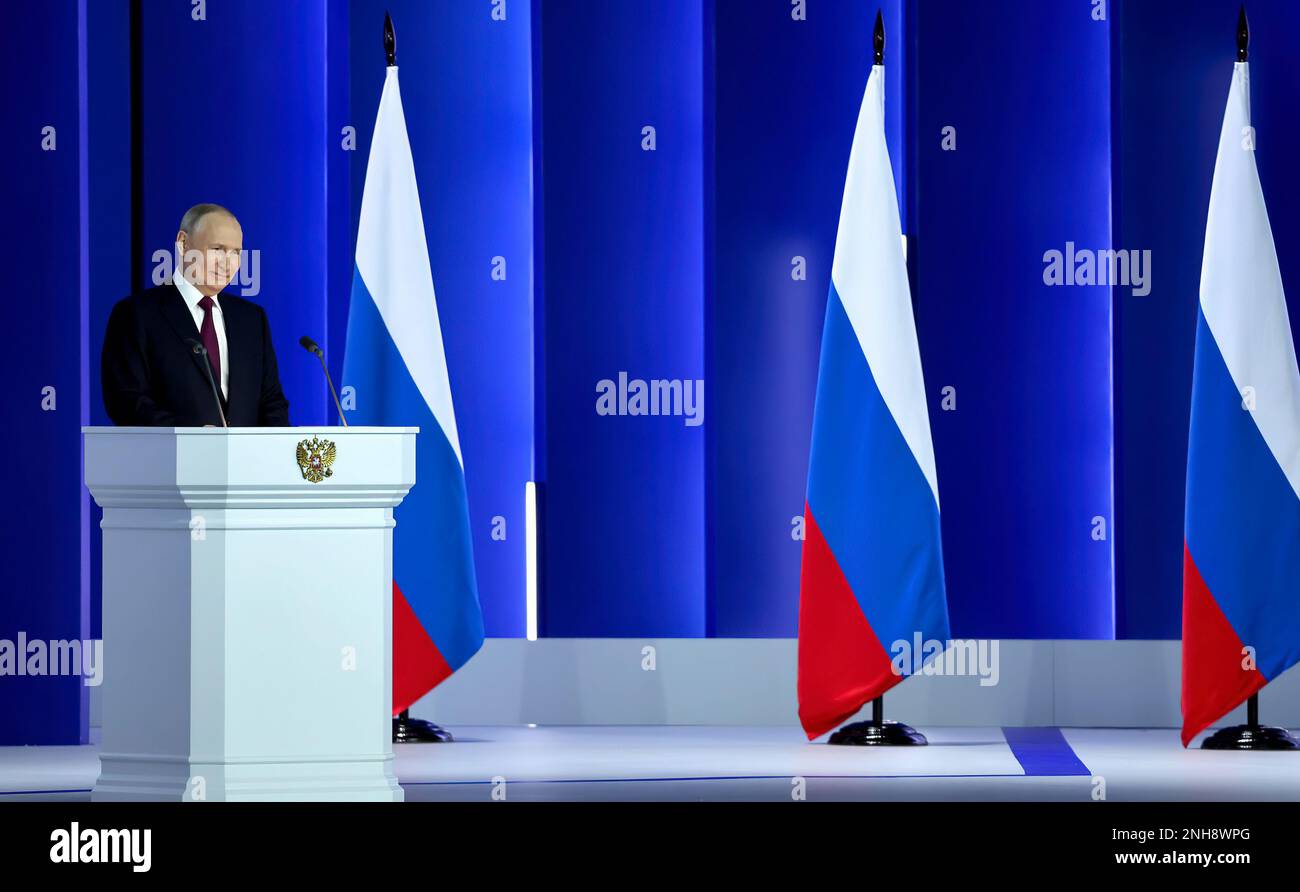 Russian President Vladimir Putin gives his annual "State of the State ...
