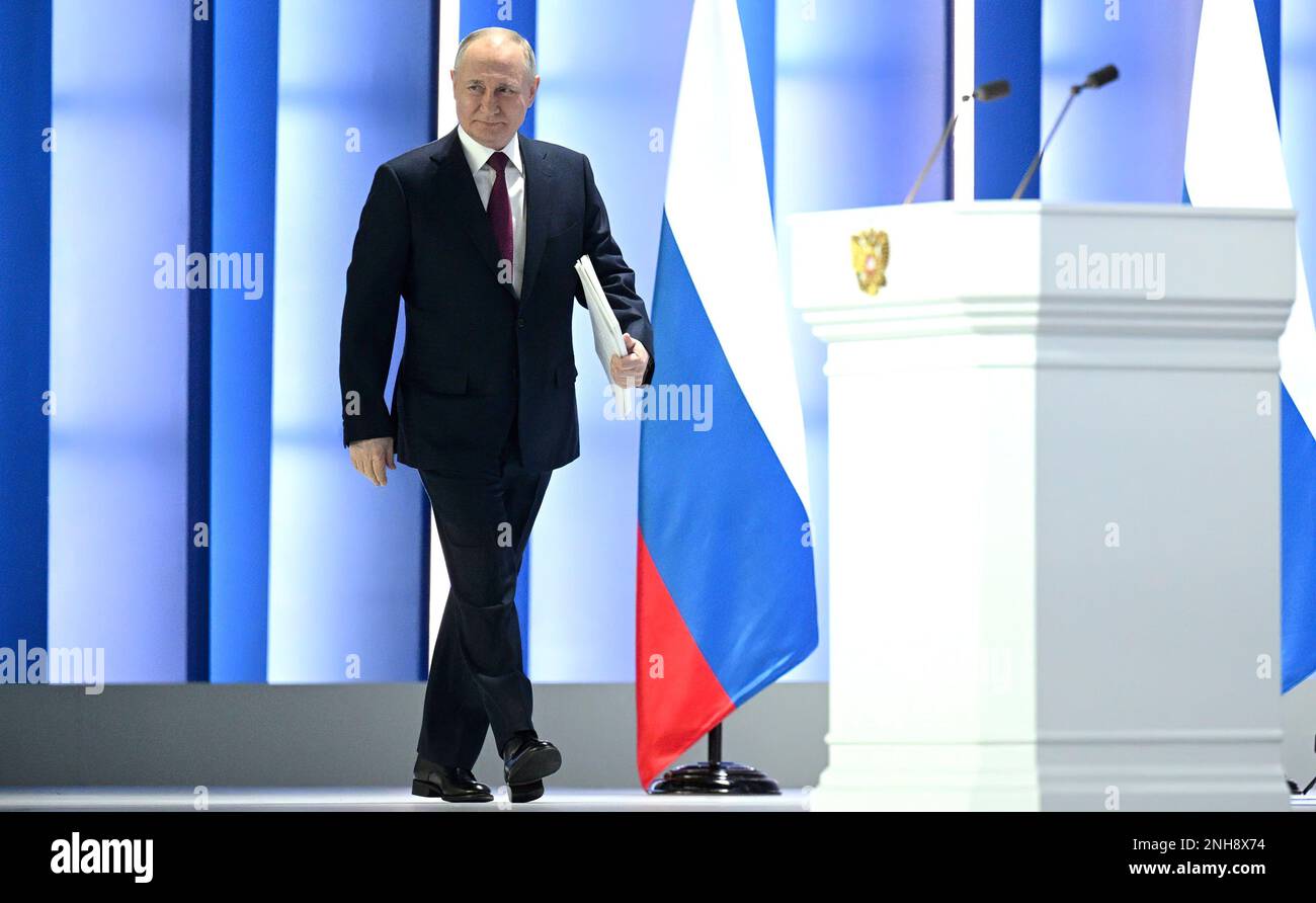 Russian President Vladimir Putin gives his annual "State of the State ...