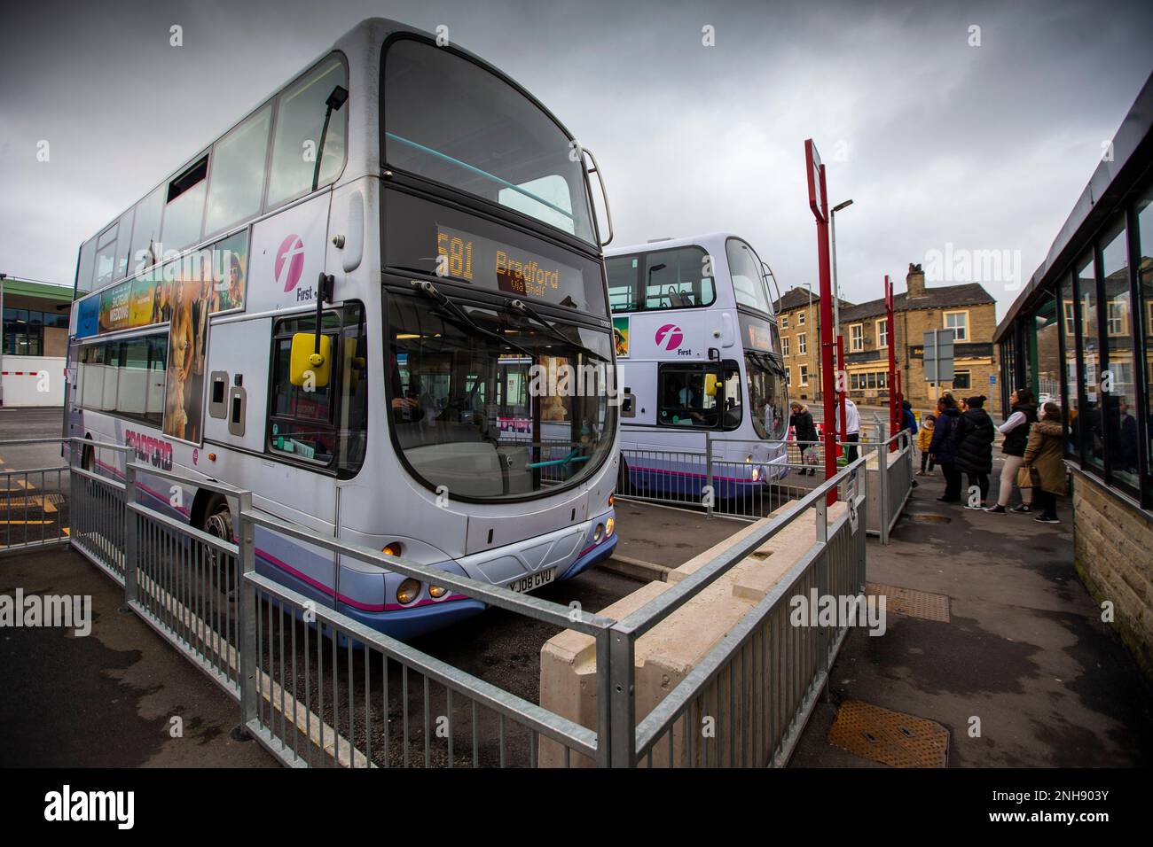 Transdev buses hi-res stock photography and images - Alamy